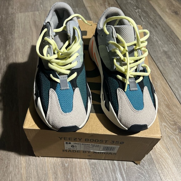Yeezy | Shoes | Adidas Yeezy Wave Runners 70 Size 65 Boys Authentic Too ...